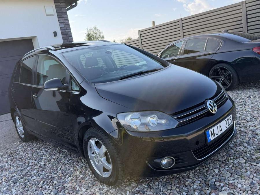 Melns Volkswagen Golf Plus 2012 Viļņa, ar dzinēja tilpumu 1.60 L un nobraukumu 339 tūkst. km par 3850 €, foto 4 vietnē AUTOMOTO.COM.LV