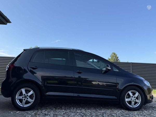 Черный Фольксваген Гольф Плюс 2012 в Вильнюс, объемом двигателя 1.60 л и пробегом 339 тыс. км за 3850 €, фото 8 на AUTOMOTO.COM.LV