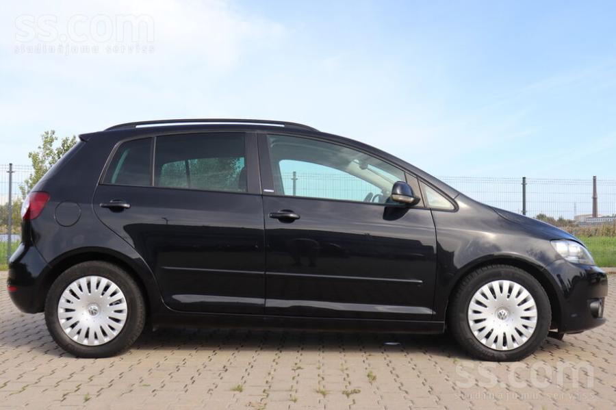 Melns Volkswagen Golf Plus 2012 Rīga, ar dzinēja tilpumu 1.60 L un nobraukumu 284 tūkst. km par 4450 €, foto 7 vietnē AUTOMOTO.COM.LV