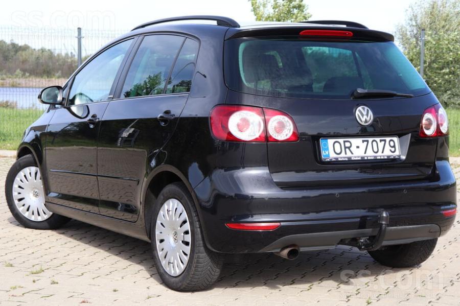 Melns Volkswagen Golf Plus 2012 Rīga, ar dzinēja tilpumu 1.60 L un nobraukumu 284 tūkst. km par 4450 €, foto 12 vietnē AUTOMOTO.COM.LV