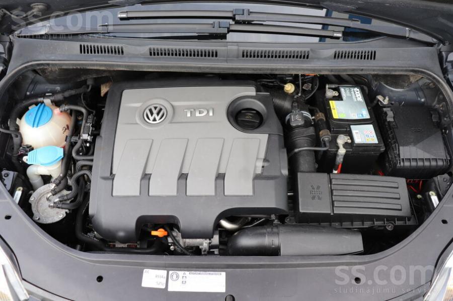 Melns Volkswagen Golf Plus 2012 Rīga, ar dzinēja tilpumu 1.60 L un nobraukumu 284 tūkst. km par 4450 €, foto 14 vietnē AUTOMOTO.COM.LV