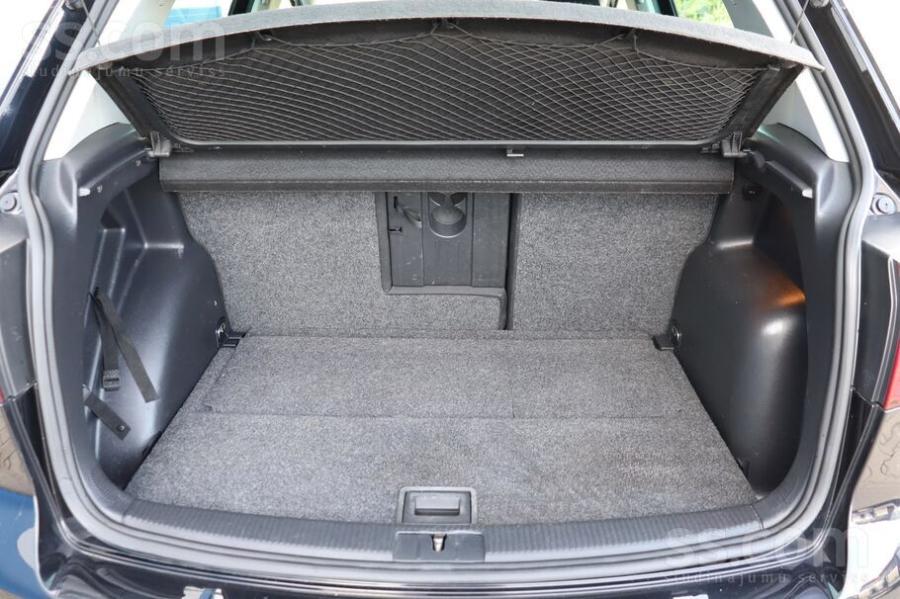 Melns Volkswagen Golf Plus 2012 Rīga, ar dzinēja tilpumu 1.60 L un nobraukumu 284 tūkst. km par 4450 €, foto 17 vietnē AUTOMOTO.COM.LV