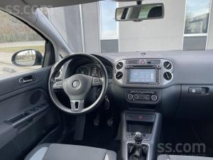 Black Volkswagen Golf Plus 2013 in Jurmala, with an engine capacity of 2.00 L and mileage of 0 thousand km for 5150 €, photo 30 on AUTOMOTO.COM.LV