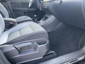 Black Volkswagen Golf Plus 2013 in Jurmala, with an engine capacity of 2.00 L and mileage of 0 thousand km for 5150 €, photo 32 on AUTOMOTO.COM.LV