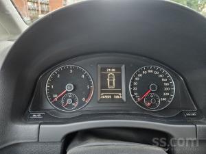 Black Volkswagen Golf Plus 2013 in Jelgava, with an engine capacity of 2.00 L and mileage of 268 thousand km for 4000 €, photo 5 on AUTOMOTO.COM.LV