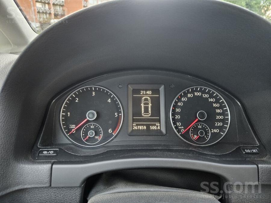 Black Volkswagen Golf Plus 2013 in Jelgava, with an engine capacity of 2.00 L and mileage of 268 thousand km for 4000 €, photo 5 on AUTOMOTO.COM.LV