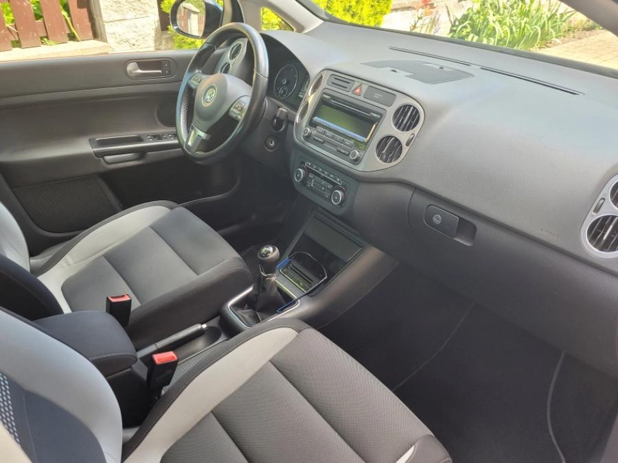 Melns Volkswagen Golf Plus 2013 Rīga, ar dzinēja tilpumu 2.00 L un nobraukumu 221 tūkst. km par 6900 €, foto 7 vietnē AUTOMOTO.COM.LV