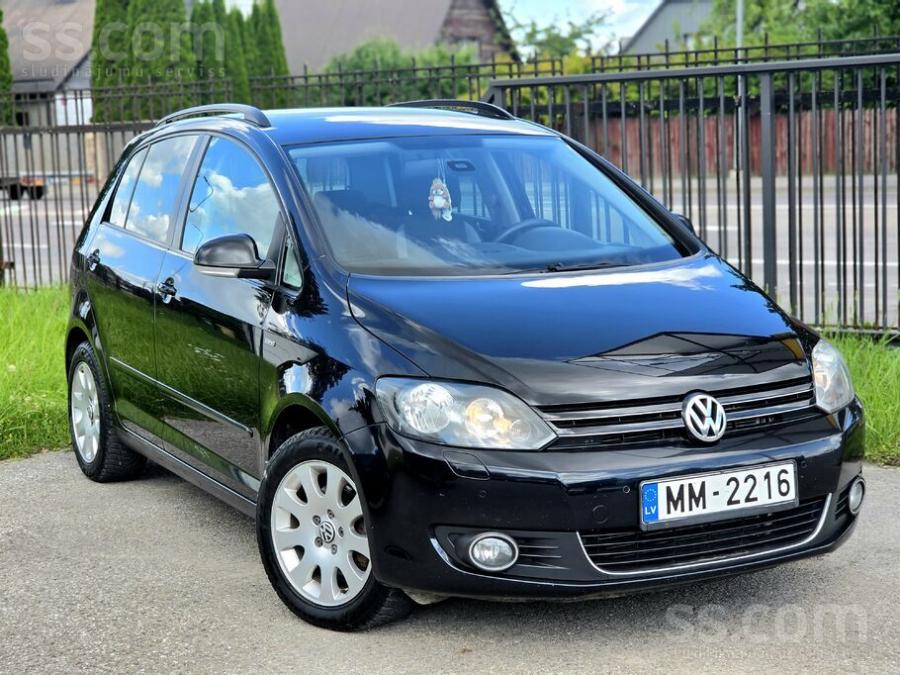 Melns Volkswagen Golf Plus 2013 Jelgava, ar dzinēja tilpumu 2.00 L un nobraukumu 268 tūkst. km par 4999 €, foto 1 vietnē AUTOMOTO.COM.LV