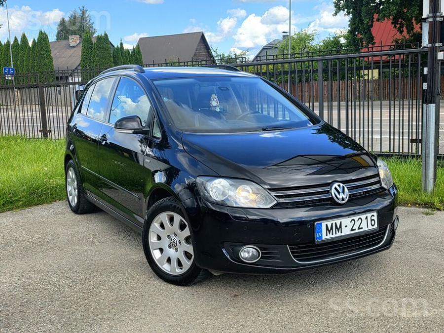 Melns Volkswagen Golf Plus 2013 Jelgava, ar dzinēja tilpumu 2.00 L un nobraukumu 268 tūkst. km par 4999 €, foto 4 vietnē AUTOMOTO.COM.LV
