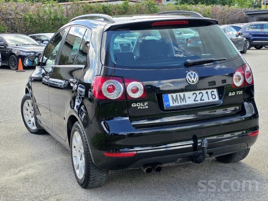 Melns Volkswagen Golf Plus 2013 Jelgava, ar dzinēja tilpumu 2.00 L un nobraukumu 268 tūkst. km par 4999 €, foto 9 vietnē AUTOMOTO.COM.LV