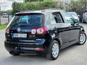 Melns Volkswagen Golf Plus 2013 Jelgava, ar dzinēja tilpumu 2.00 L un nobraukumu 268 tūkst. km par 4999 €, foto 10 vietnē AUTOMOTO.COM.LV