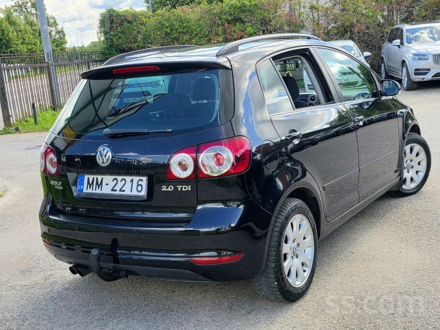 Melns Volkswagen Golf Plus 2013 Jelgava, ar dzinēja tilpumu 2.00 L un nobraukumu 268 tūkst. km par 4999 €, foto 11 vietnē AUTOMOTO.COM.LV