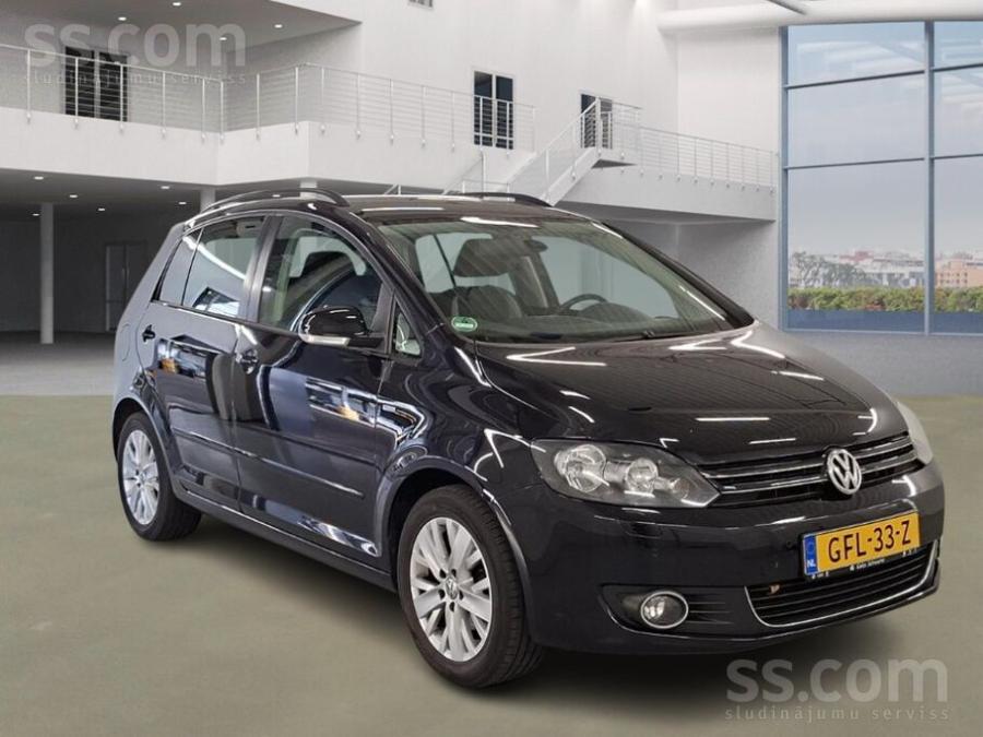 Melns Volkswagen Golf Plus 2013 Cēsis, ar dzinēja tilpumu 1.40 L un nobraukumu 228 tūkst. km par 5250 €, foto 3 vietnē AUTOMOTO.COM.LV