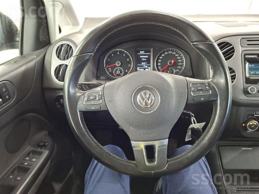 Melns Volkswagen Golf Plus 2013 Cēsis, ar dzinēja tilpumu 1.40 L un nobraukumu 228 tūkst. km par 5250 €, foto 10 vietnē AUTOMOTO.COM.LV