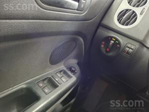Melns Volkswagen Golf Plus 2013 Cēsis, ar dzinēja tilpumu 1.40 L un nobraukumu 228 tūkst. km par 5250 €, foto 11 vietnē AUTOMOTO.COM.LV