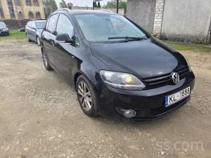 Black Volkswagen Golf Plus 2013 in Riga, with an engine capacity of 2.00 L and mileage of 450 thousand km for 800 €, photo  on AUTOMOTO.COM.LV