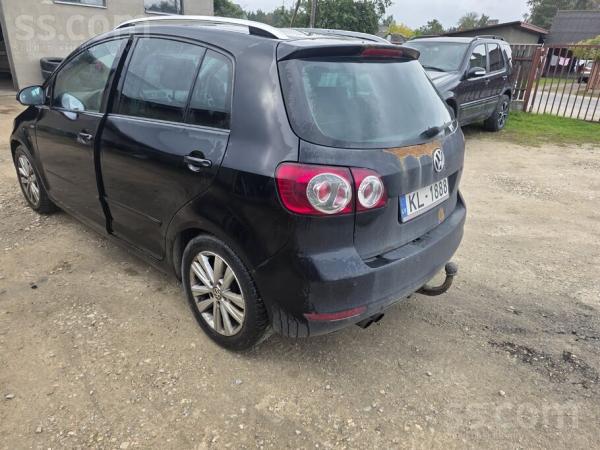 Melns Volkswagen Golf Plus 2013 Rīga, ar dzinēja tilpumu 2.00 L un nobraukumu 450 tūkst. km par 800 €, foto 6 vietnē AUTOMOTO.COM.LV