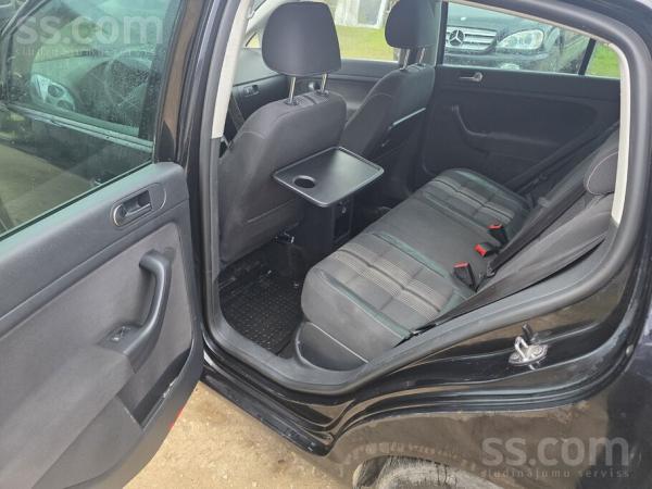 Melns Volkswagen Golf Plus 2013 Rīga, ar dzinēja tilpumu 2.00 L un nobraukumu 450 tūkst. km par 800 €, foto 9 vietnē AUTOMOTO.COM.LV
