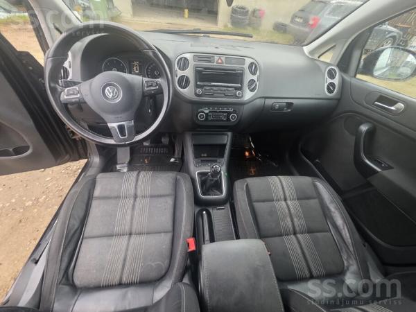 Melns Volkswagen Golf Plus 2013 Rīga, ar dzinēja tilpumu 2.00 L un nobraukumu 450 tūkst. km par 800 €, foto 10 vietnē AUTOMOTO.COM.LV
