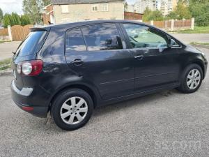 Melns Volkswagen Golf Plus 2005 Daugavpils, ar dzinēja tilpumu 1.90 L un nobraukumu 286 tūkst. km par 1250 €, foto 5 vietnē AUTOMOTO.COM.LV