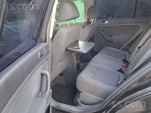 Melns Volkswagen Golf Plus 2005 Daugavpils, ar dzinēja tilpumu 1.90 L un nobraukumu 286 tūkst. km par 1250 €, foto 11 vietnē AUTOMOTO.COM.LV