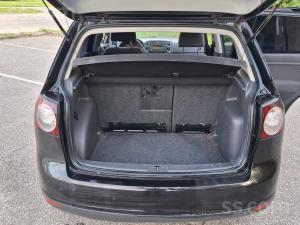 Black Volkswagen Golf Plus 2005 in Daugavpils, with an engine capacity of 1.90 L and mileage of 286 thousand km for 1350 €, photo 9 on AUTOMOTO.COM.LV