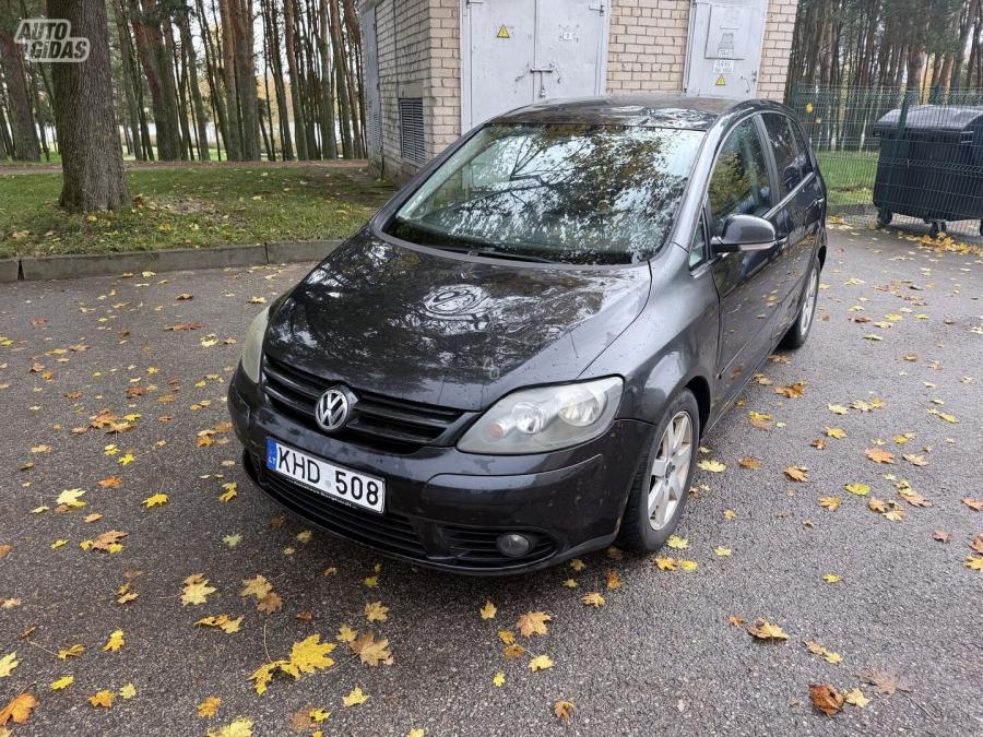 Melns Volkswagen Golf Plus 2005 Utena, ar dzinēja tilpumu 2.00 L un nobraukumu 345 tūkst. km par 1750 €, foto 5 vietnē AUTOMOTO.COM.LV