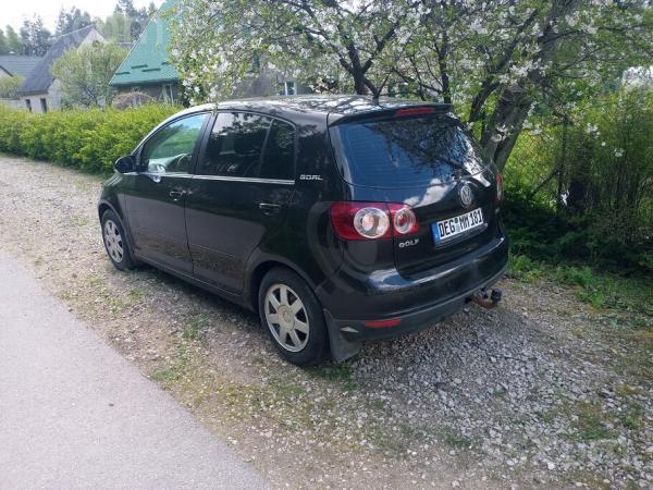 Black Volkswagen Golf Plus 2006 in Daugavpils, with an engine capacity of 1.90 L and mileage of 176 thousand km for 2500 €, photo 9 on AUTOMOTO.COM.LV