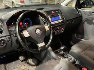 Melns Volkswagen Golf Plus 2006 Kauņa, ar dzinēja tilpumu 2.00 L un nobraukumu 350 tūkst. km par 1250 €, foto 6 vietnē AUTOMOTO.COM.LV