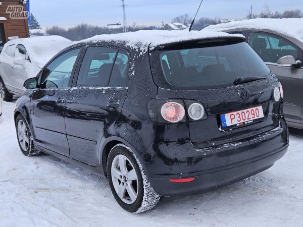 Black Volkswagen Golf Plus 2006 in Kluonaliai, with an engine capacity of 1.40 L and mileage of 189 thousand km for 2770 €, photo 9 on AUTOMOTO.COM.LV