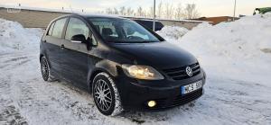 Melns Volkswagen Golf Plus 2006 Telšiai, ar dzinēja tilpumu 1.90 L un nobraukumu 380 tūkst. km par 2600 €, foto 2 vietnē AUTOMOTO.COM.LV