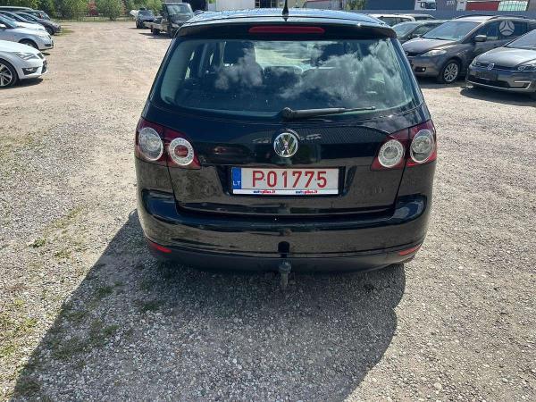Black Volkswagen Golf Plus 2006 in Jurbarkas, with an engine capacity of 1.60 L and mileage of 200 thousand km for 2099 €, photo 6 on AUTOMOTO.COM.LV