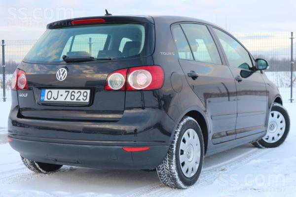 Black Volkswagen Golf Plus 2007 in Riga, with an engine capacity of 2.00 L and mileage of 271 thousand km for 3250 €, photo 7 on AUTOMOTO.COM.LV