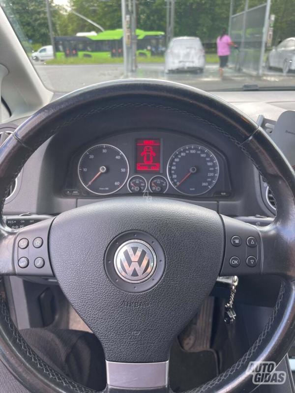 Black Volkswagen Golf Plus 2007 in Kaunas, with an engine capacity of 2.00 L and mileage of 365 thousand km for 1200 €, photo 10 on AUTOMOTO.COM.LV