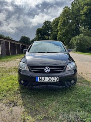 Black Volkswagen Golf Plus 2007 in Tukums, with an engine capacity of 1.90 L and mileage of 208 thousand km for 2244 €, photo 6 on AUTOMOTO.COM.LV