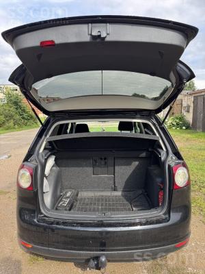 Black Volkswagen Golf Plus 2007 in Tukums, with an engine capacity of 1.90 L and mileage of 208 thousand km for 2244 €, photo 7 on AUTOMOTO.COM.LV