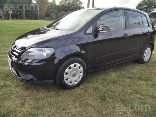 Melns Volkswagen Golf Plus 2007 Rēzekne, ar dzinēja tilpumu 2.00 L un nobraukumu 320 tūkst. km par 2950 €, foto 1 vietnē AUTOMOTO.COM.LV