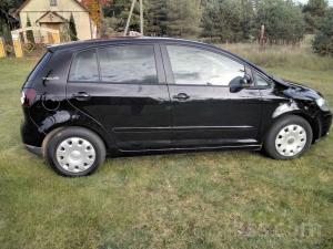Black Volkswagen Golf Plus 2007 in Rezekne, with an engine capacity of 2.00 L and mileage of 320 thousand km for 2950 €, photo 4 on AUTOMOTO.COM.LV