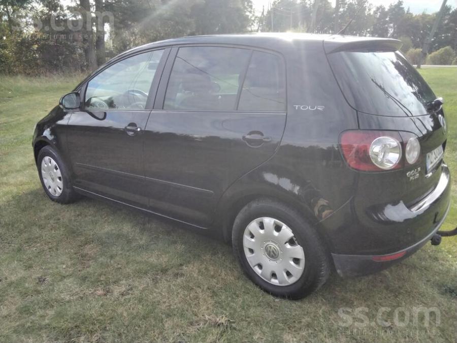 Black Volkswagen Golf Plus 2007 in Rezekne, with an engine capacity of 2.00 L and mileage of 320 thousand km for 2950 €, photo 6 on AUTOMOTO.COM.LV