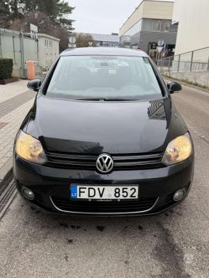 Black Volkswagen Golf Plus 2008 in Vilnius, with an engine capacity of 1.97 L and mileage of 285 thousand km for 4800 €, photo 3 on AUTOMOTO.COM.LV