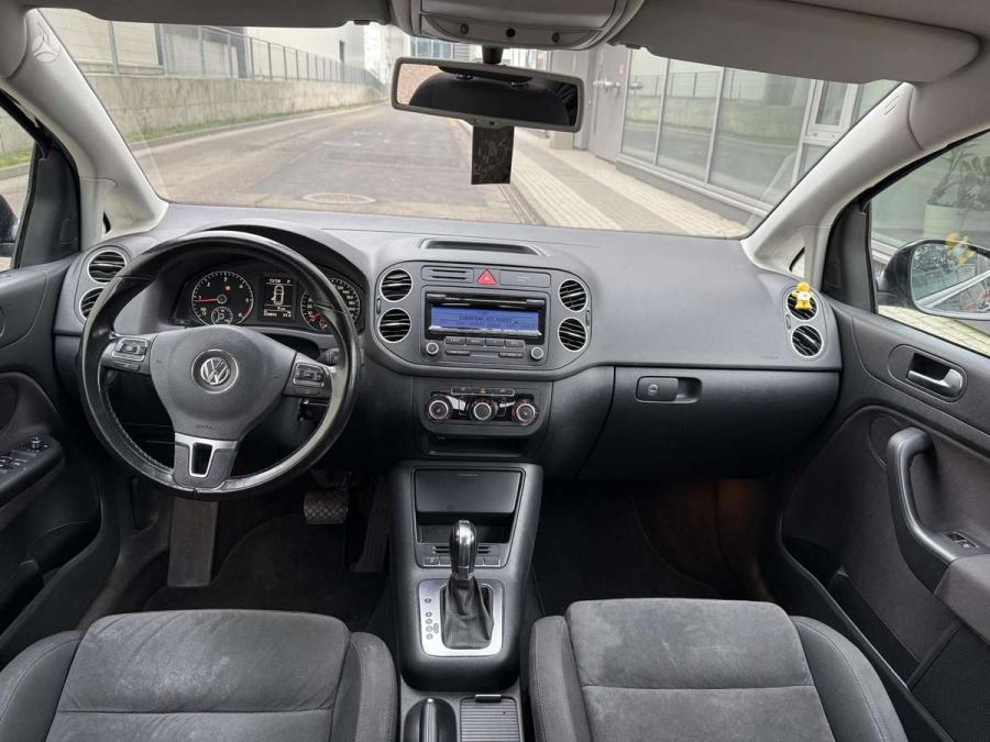 Black Volkswagen Golf Plus 2008 in Vilnius, with an engine capacity of 1.97 L and mileage of 285 thousand km for 4800 €, photo 10 on AUTOMOTO.COM.LV