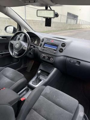 Black Volkswagen Golf Plus 2008 in Vilnius, with an engine capacity of 1.97 L and mileage of 285 thousand km for 4800 €, photo 11 on AUTOMOTO.COM.LV