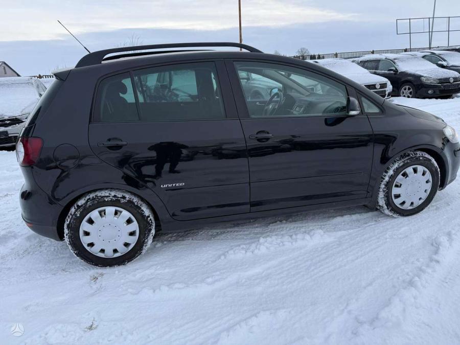 Melns Volkswagen Golf Plus 2008 Jurbarkas, ar dzinēja tilpumu 1.39 L un nobraukumu 167 tūkst. km par 2599 €, foto 9 vietnē AUTOMOTO.COM.LV
