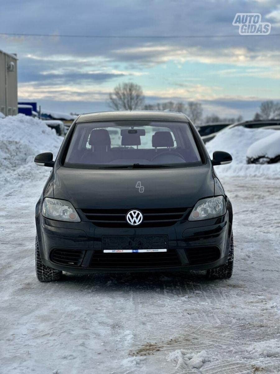 Melns Volkswagen Golf Plus 2008 Kretinga, ar dzinēja tilpumu 1.90 L un nobraukumu 249 tūkst. km par 3999 €, foto 2 vietnē AUTOMOTO.COM.LV