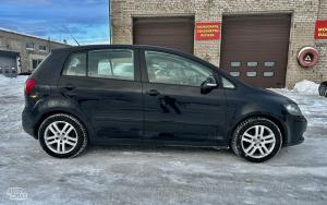 Melns Volkswagen Golf Plus 2008 Kretinga, ar dzinēja tilpumu 1.90 L un nobraukumu 249 tūkst. km par 3999 €, foto 4 vietnē AUTOMOTO.COM.LV