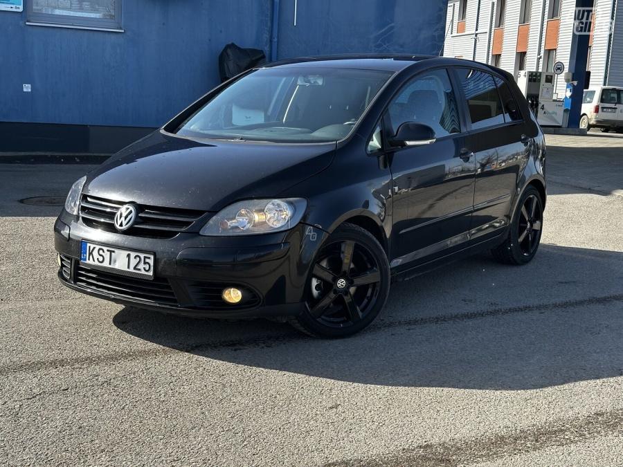 Black Volkswagen Golf Plus 2008 in Marijampole, with an engine capacity of 2.00 L and mileage of 268 thousand km for 2299 €, photo 1 on AUTOMOTO.COM.LV