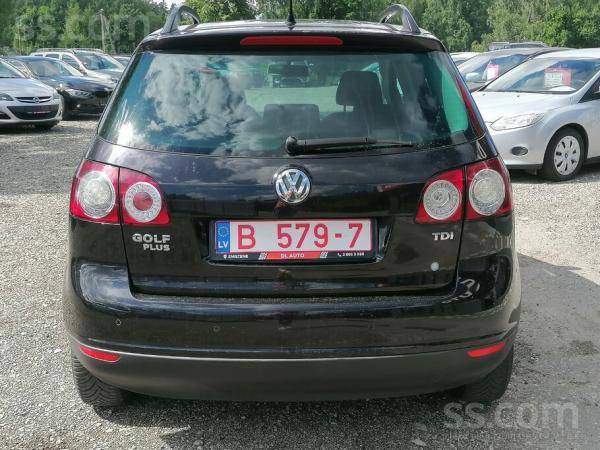 Melns Volkswagen Golf Plus 2008 Rīga, ar dzinēja tilpumu 1.90 L un nobraukumu 278 tūkst. km par 3850 €, foto 7 vietnē AUTOMOTO.COM.LV