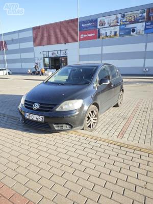 Melns Volkswagen Golf Plus 2008 Šilutė, ar dzinēja tilpumu 1.90 L un nobraukumu 389 tūkst. km par 1150 €, foto 3 vietnē AUTOMOTO.COM.LV