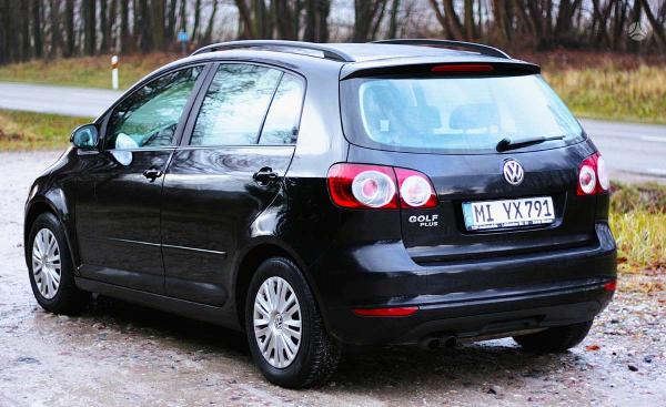 Melns Volkswagen Golf Plus 2009 Kretinga, ar dzinēja tilpumu 1.97 L un nobraukumu 189 tūkst. km par 4499 €, foto 6 vietnē AUTOMOTO.COM.LV