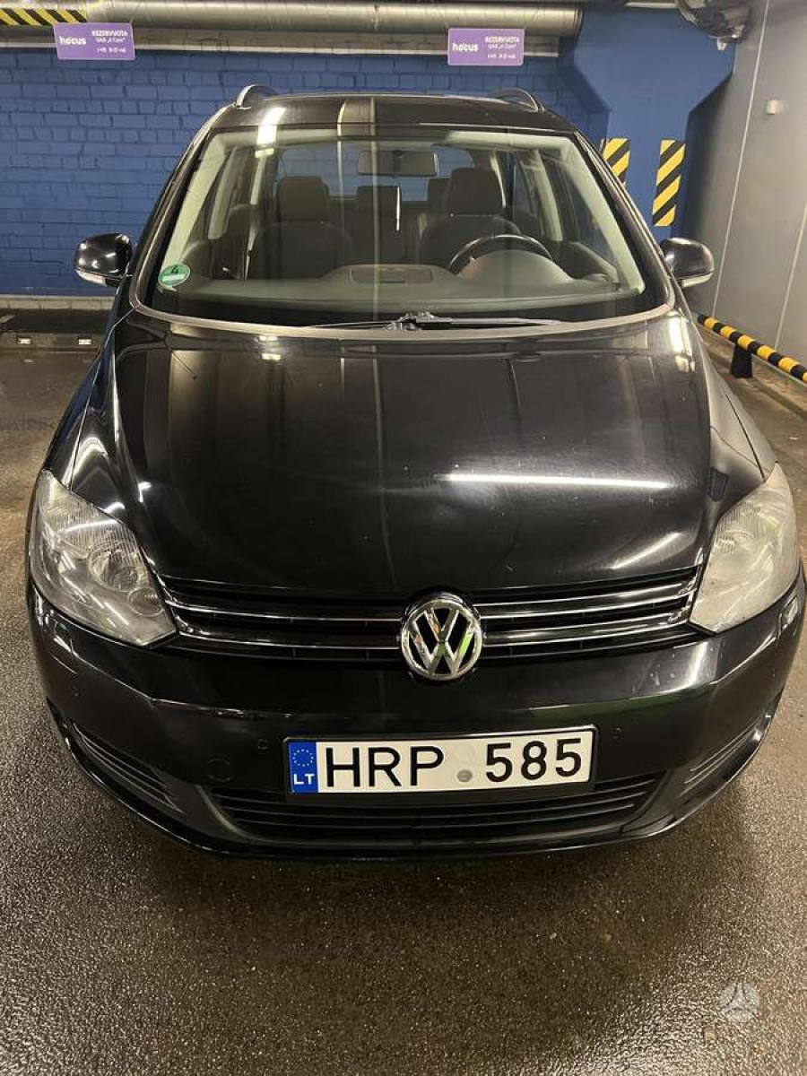 Melns Volkswagen Golf Plus 2009 Viļņa, ar dzinēja tilpumu 1.39 L un nobraukumu 149 tūkst. km par 3450 €, foto 3 vietnē AUTOMOTO.COM.LV